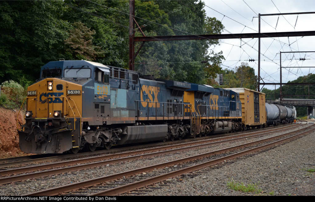 CSX CW44AH 5103 leads Q418-29